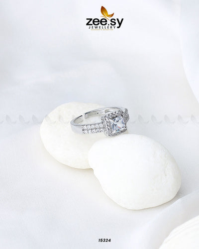 Rings for Her | Best For Weddings, Engagements, and Valentine | Zeesy ...