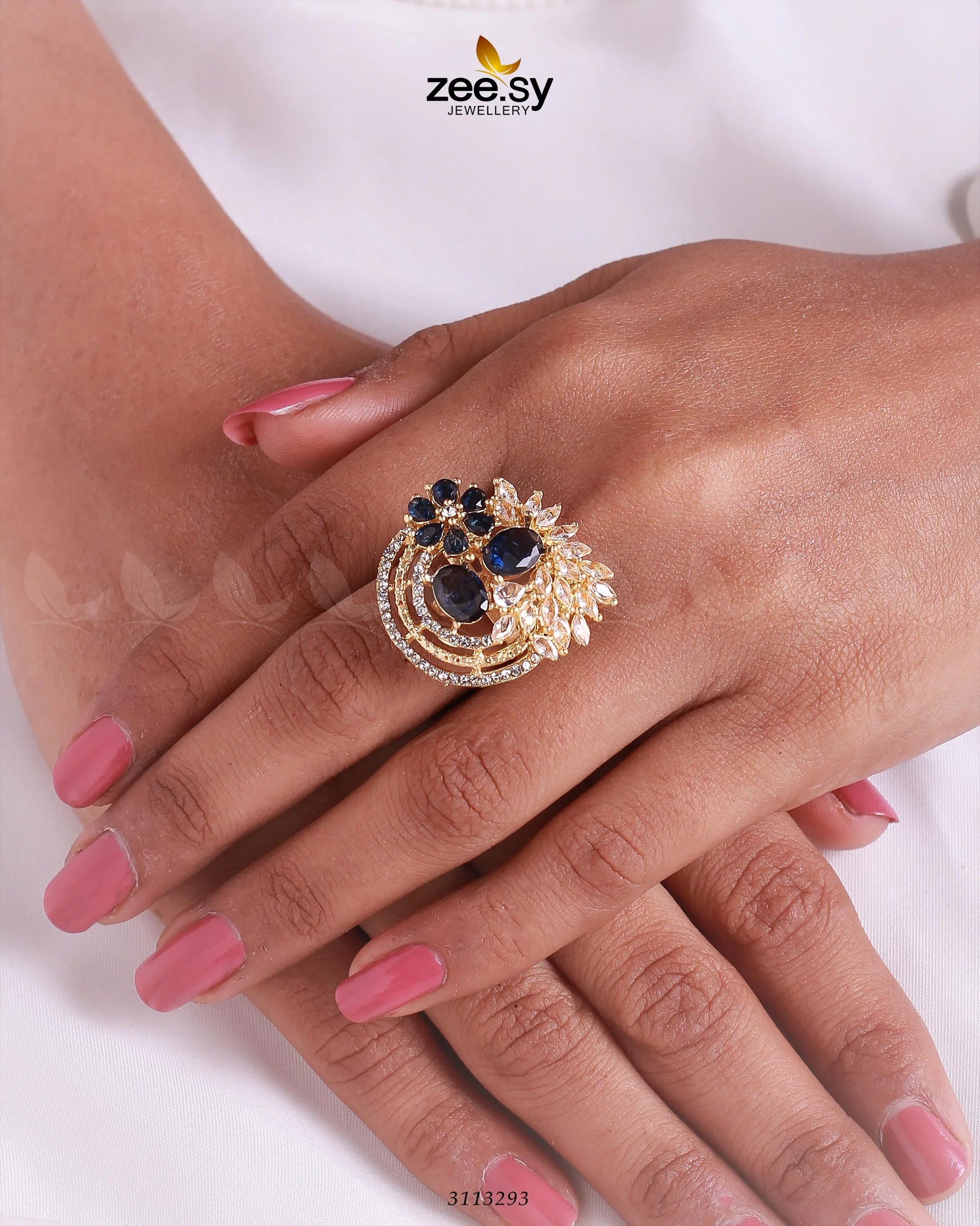 Zoya's Ring – Zeesy.pk