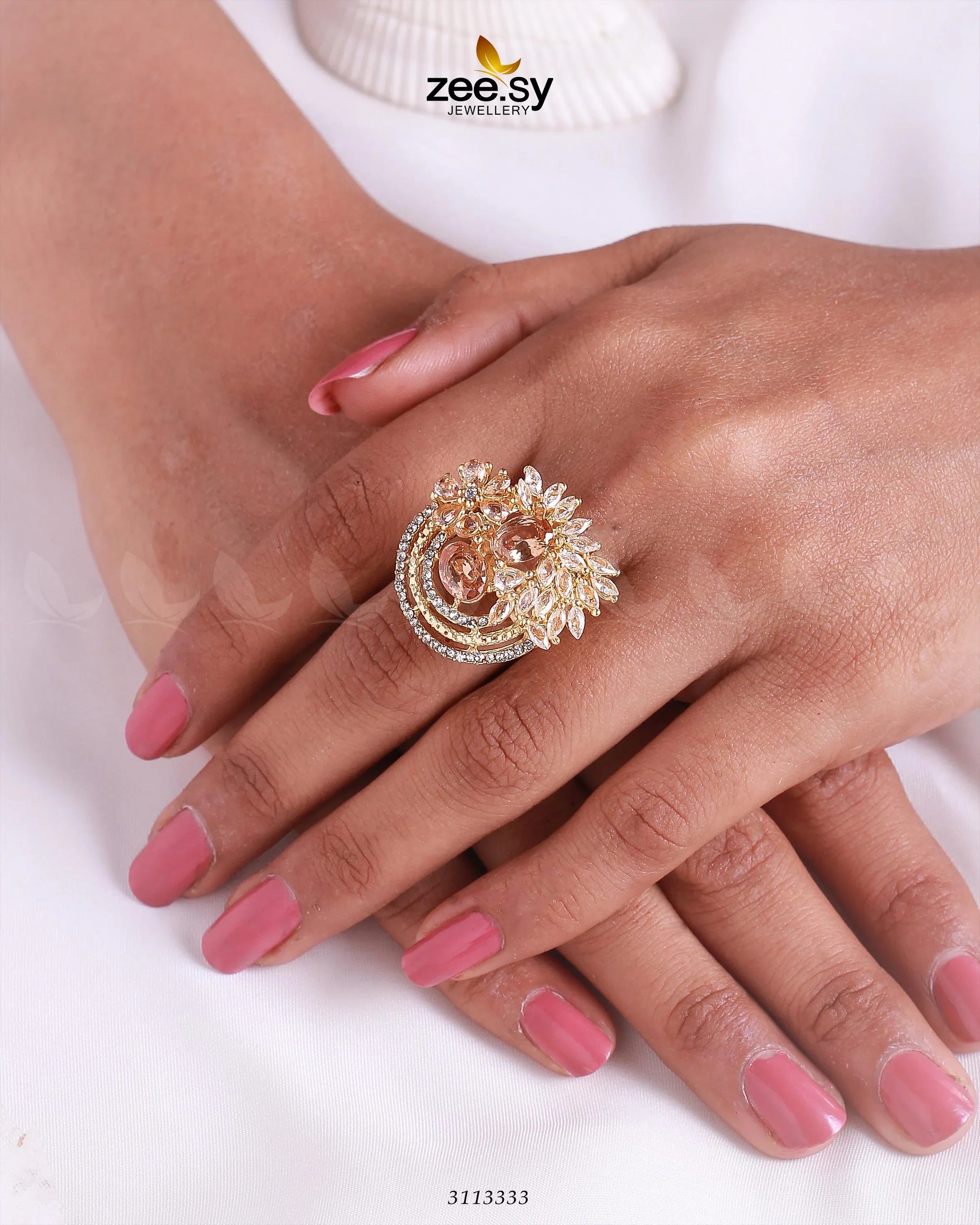 Zoya's Ring – Zeesy.pk