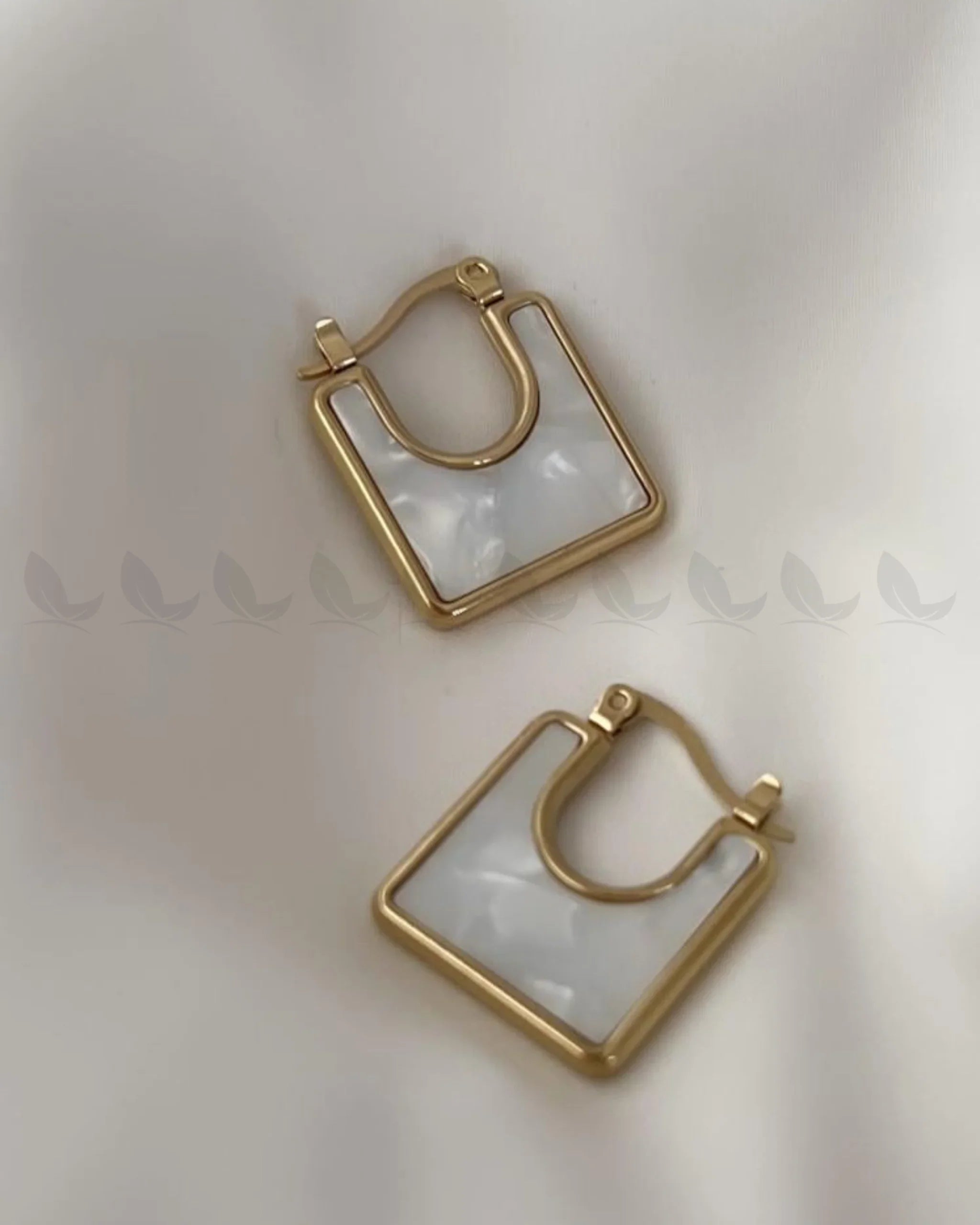 Gyre Earrings - Zeesy.pk
