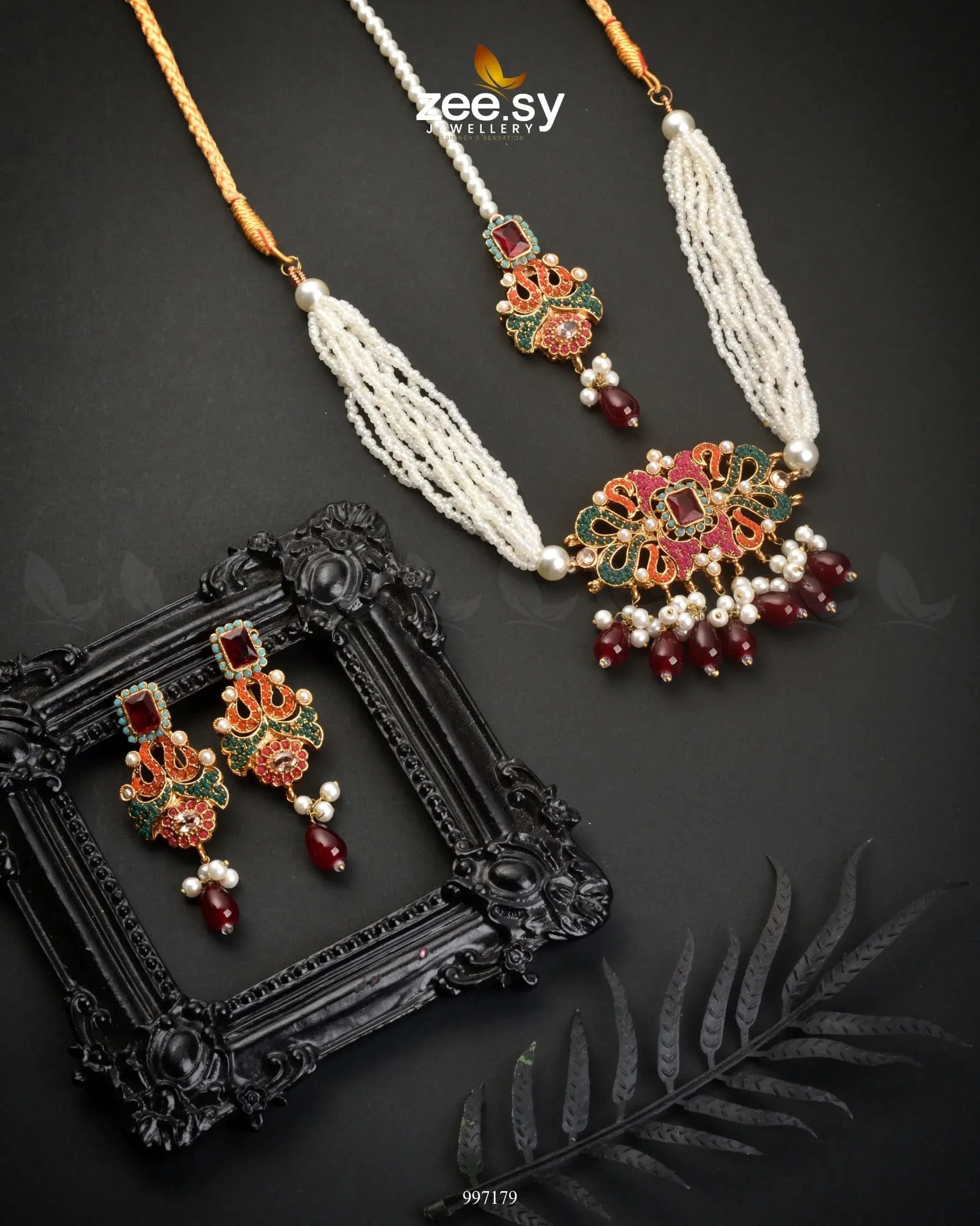 Stokesia Choker Set | Zeesy.pk